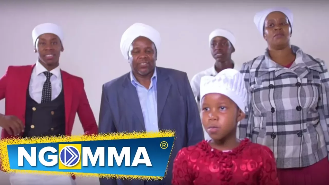 A VERY AKURINO CHRISTMAS - ALLAN AARON, SYMOH K & DAUDI WA CHRIS MP3 ...