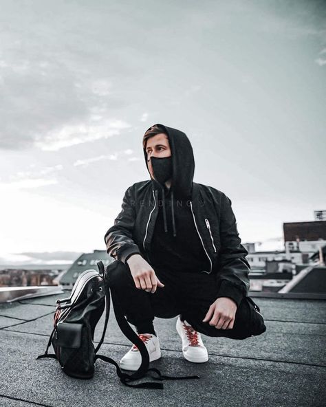 Alan Walker Ft. Hernandz - Land Of The Heroes MP3 Download
